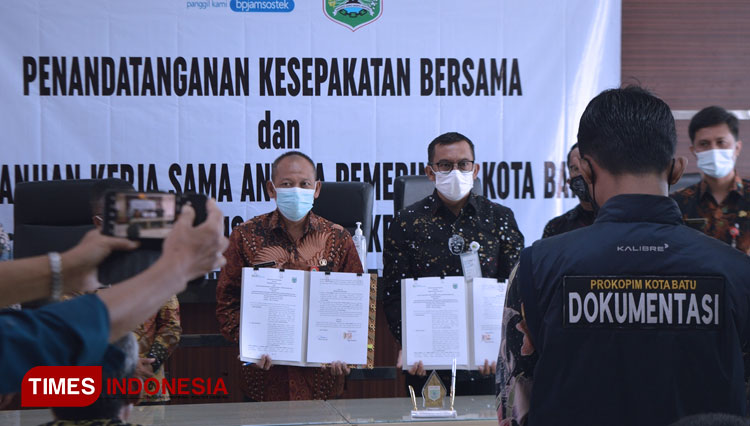 Pemkot Batu dan BPJS Ketenagakerjaan Lindungi Pekerja Lewat KSB - TIMES ... Pemkot Batu dan BPJS Ketenagakerjaan Lindungi Pekerja Lewat KSB - TIMES ...