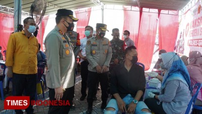 Gerai Vaksin Merdeka Polres Gresik Sasar 2.500 Warga Menganti - TIMES ...