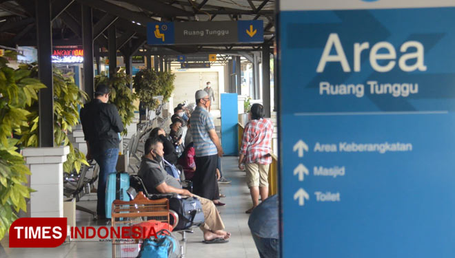 Penumpang Wajib Pakai Aplikasi PeduliLindungi, Terminal Arjosari Malang ...