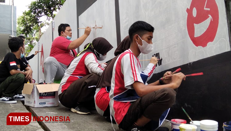 Pembinaan PMR, PMI Banjarnegara Gelar Lomba Mural dan Poster - TIMES ...