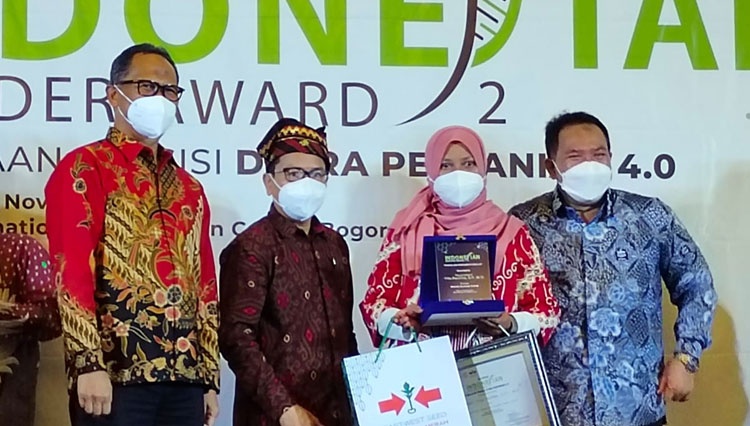 Pemulia Tanaman Terima Penghargaan EWINDO Bekerja Sama dengan IPB ...