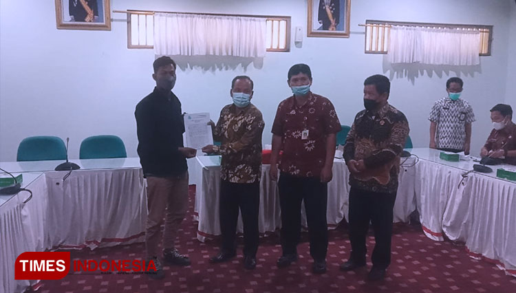 Perangkat Desa yang Kelola Tanah Bengkok Bisa Dipidanakan - TIMES Indonesia Perangkat Desa yang Kelola Tanah Bengkok Bisa Dipidanakan - TIMES Indonesia